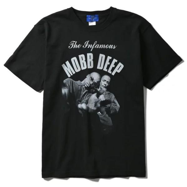 1993 DESIGNED WORLD 人気アイテムが再リリース。90年代 ニューヨークを代表するハードコア HIP HOP デュオ、MOBB DEEP とのオフィシャルコラボアイテム。彼らの代表作ともいえる The Infamous のロ...