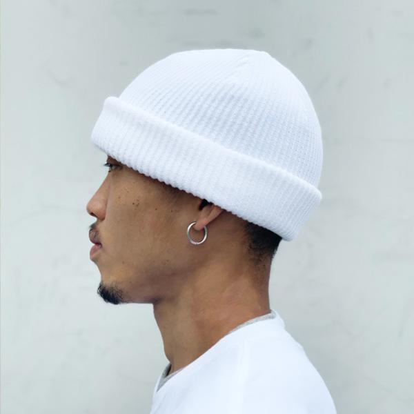 コストパフォーマンスの高いアクセサリーブランド ADVANCE からリリースの、年間を通して圧倒的な人気を誇るコットン／アクリル混紡糸で編まれたビーニーです。好みの深さにロールアップ調節ができる万能タイプ。ARS8726のモデルよりも長さも...