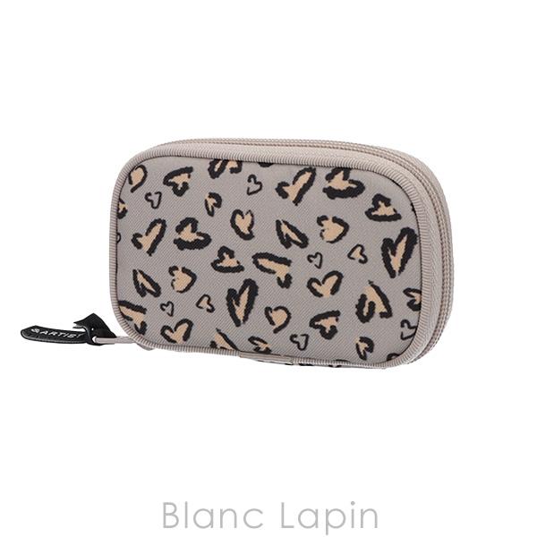 [ ブランド ] アルティザン ＆ アーティスト ARTISAN＆ARTIST[ 用途／種別 ] コスメポーチ/バッグ[ 分類 ] 国内正規品[ 原産国 ] 日本[ 商品区分 ] 雑貨[ 素材 ] 表：ポリエステル（撥水加工）/裏：ナイロン...