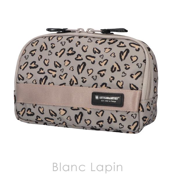 [ ブランド ] アルティザン ＆ アーティスト ARTISAN＆ARTIST[ 用途／種別 ] コスメポーチ/バッグ[ 分類 ] 国内正規品[ 原産国 ] 日本[ 商品区分 ] 雑貨[ 素材 ] 表：ポリエステル（撥水加工）/裏：ナイロン...