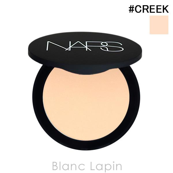 [ ブランド ] ナーズ NARS[ 用途／種別 ] フェイスパウダー[ 分類 ] 海外正規品（並行輸入品）[ 原産国 ] アメリカ[ 商品区分 ] 化粧品[ 外装サイズ ]横幅7.8cm x 高さ7.7cm x 奥行1.5cm[ 商品説明...