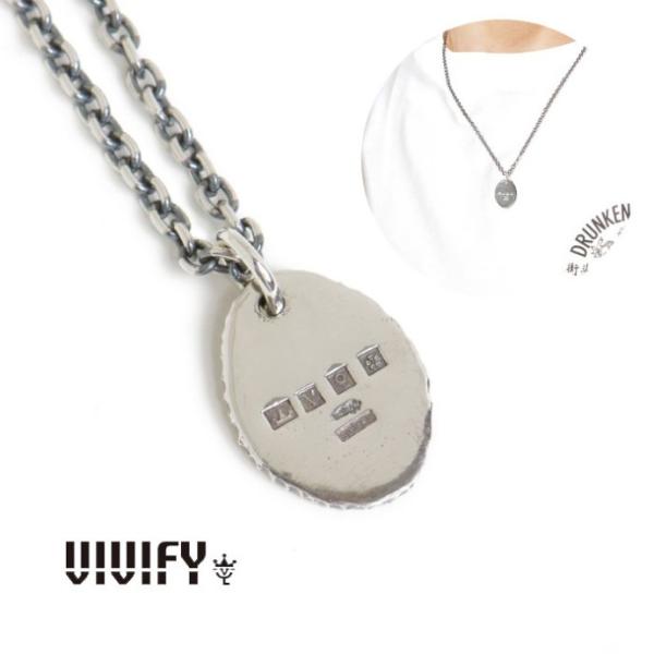 ＊こちらのアイテムは受注生産となります。＊付属でVIVIFYオリジナルの黒い巾着袋orBOXが付属します。＊シルバーチェーンは別売りです。ブラックメッキチェーンが付属します。素材:ag925silverプレート:約16×21mm(丸カン含ま...