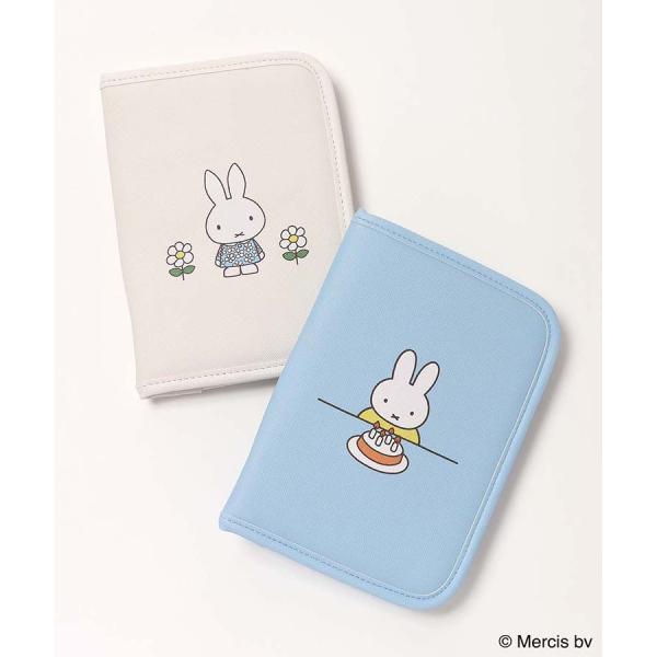 MIFFY CELEBRATIONシリーズのマルチケース。見開きで使いやすいブック型。カードや診察券やお薬手帳、通帳やパスポートなど必要なものだけをコンパクトに収納できる、全部で6つのポケット付き。旅行時の貴重品ケースや母子手帳ケースとして...