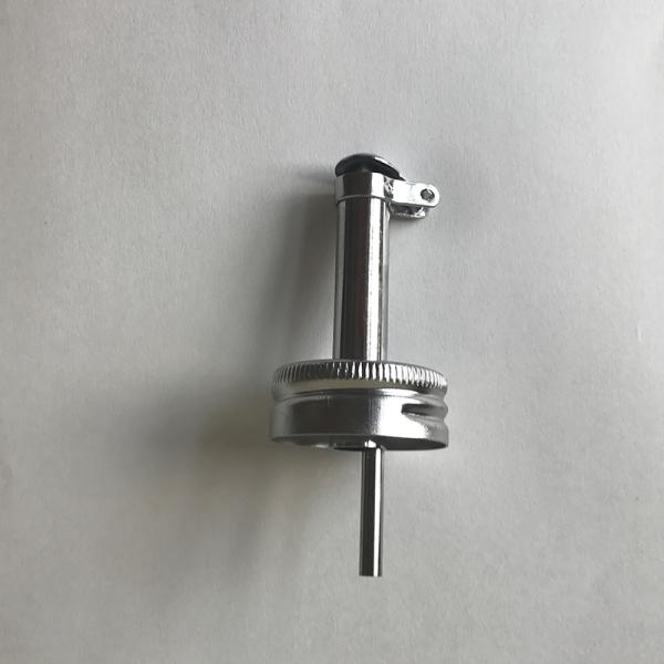 オシャレなレモエイドの瓶。捨てずにアップサイクルはいかがでしょう？瓶の口に装着して油を注いだり、お砂糖等にも使えます。原産国:中国※スパークリング　エイドが別売りになります。「パッションフルーツエイド 」、「ライムエイド」、「ブラッドオレン...