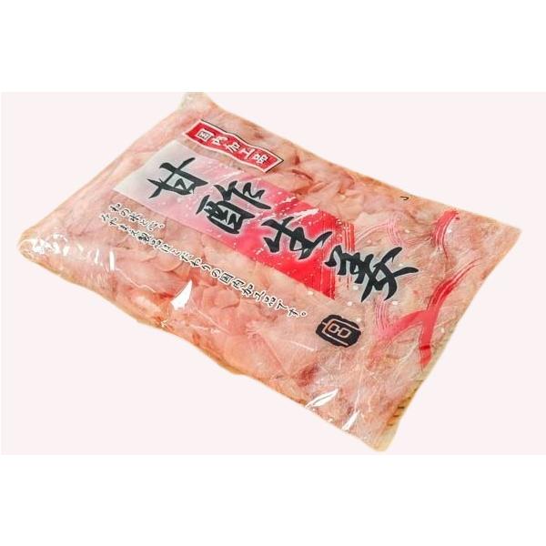 ピンク色の甘酢生姜です。各種お料理の彩り、お口直しとしてご利用下さい。薄切りタイプ。　