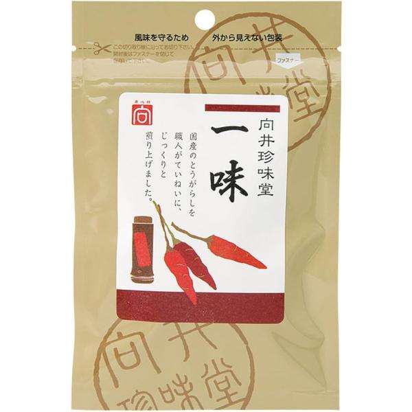 国産のとうがらしを職人がていねいに、じっくりと煎り上げました。向井の香辛料は料理の味を引き立てる名脇役。大量生産せずに作りたての味と香りを大切にして製造しています。辛みと香ばしさを強めるため弱火でじっくりあげた唐辛子の粉末です。老舗の味を守...