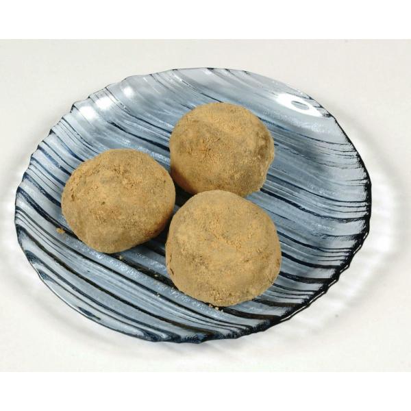 もっちりとした生地で、北海道産小豆を甘さ控えめに仕上げたこしあんを包み極めの細かな深煎りきな粉をまぶしました。もっちりとした食感、甘味、きな粉の香りをお楽しみください。原材料：小豆こしあん（国内製造）、砂糖、きな粉、わらび粉／トレハロース、...