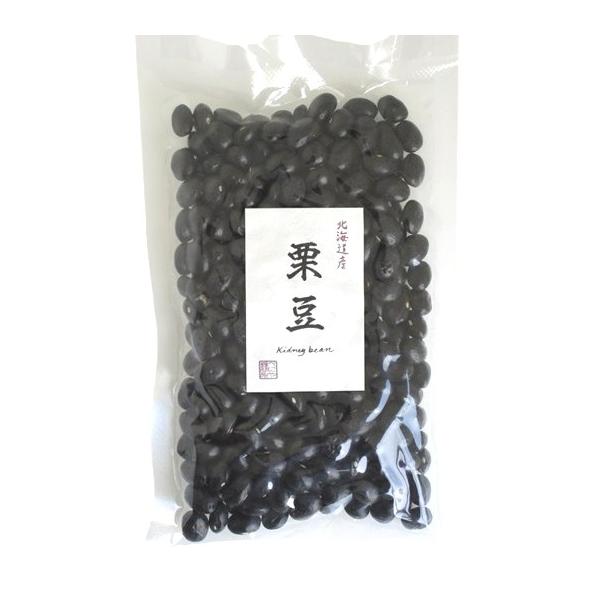 地の色が深みのある黒で、へそのまわりに２か所えくぼのように引っ込んだ箇所が特徴のいんげん系の豆。味も深みとコクがある。十勝地方では、煮ると栗のようにポクポクしているので栗豆と呼ばれ、むかしから煮豆にするととてもおいしいと評判です。北海道産。...