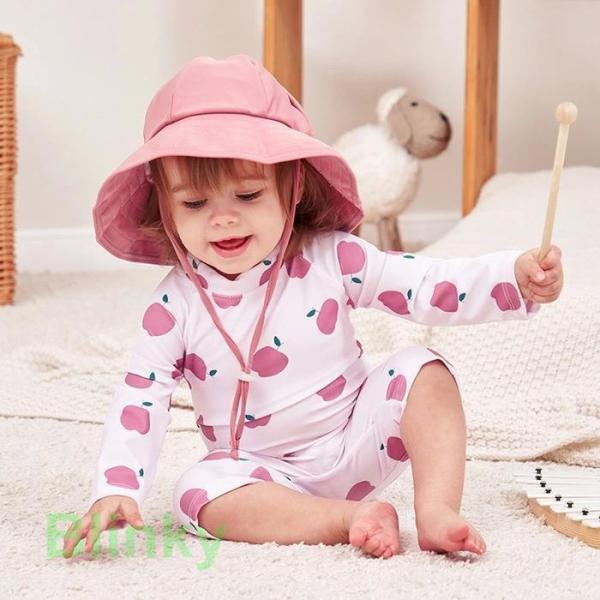 キッズ　長袖ラッシュガードかわいい　ベビー水着お子様を日焼けから守るカワイイパーカーです♪こちらは、全身を守ってくれるつなぎタイプの水着となっています。プールや海で目立ちそうなカラーで、とってもおしゃれ。小さなお子さんの肌への負担が心配なお...