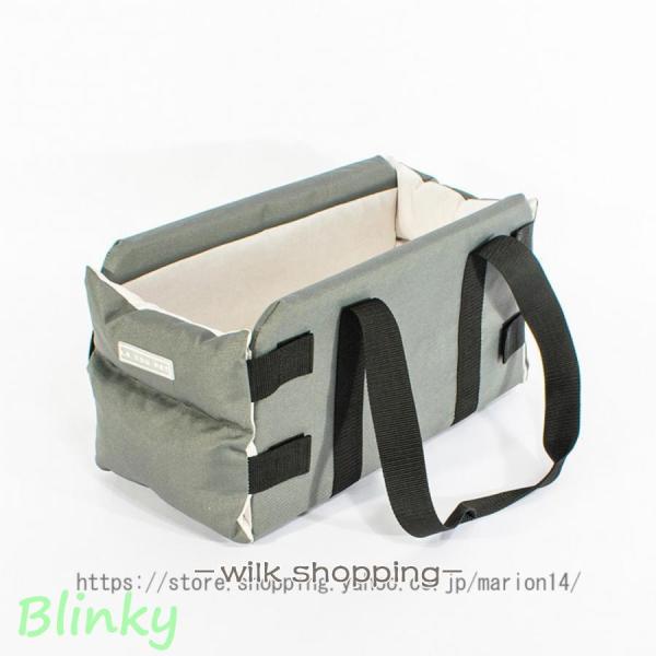 大切なペットちゃんとのお出かけを快適に楽しめましょう！◎サイズも丁度良くて、座り心地も良くて、車の移動があまり好きでない愛犬でも、気楽に乗って、心地よく座ります。◎ペットの安全座席は良好な保温性の機能を持っていて、ペットベッドとしても使えま...