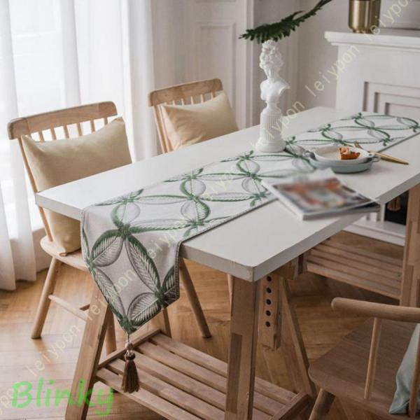 ★テーブルクロス ホテル レストランをインテリアの一つとして、シンプルで明るいお部屋を彩ります。 の天板・卓上にも最適！簡単に洗浄。★どんな空間にも馴染む柄、テーブルを華やかに演出してくれるテーブルカバー。家テーブル用だけではなく、パーティ...