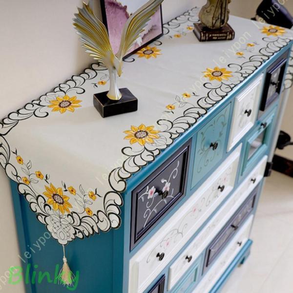 ★テーブルクロス ホテル レストランをインテリアの一つとして、シンプルで明るいお部屋を彩ります。 の天板・卓上にも最適！簡単に洗浄。★どんな空間にも馴染む柄、テーブルを華やかに演出してくれるテーブルカバー。家テーブル用だけではなく、パーティ...