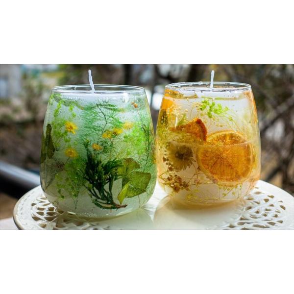 ドライフラワーなどをゼリーキャンドルで閉じ込めた、シーナリーキャンドル/Scenery candle！ゼリーキャンドルは透明なので、まるでハーバリウムのようにドライフラワーが綺麗に見えます。内側のキャンドルは、ソイワックスを使ってます。大豆...