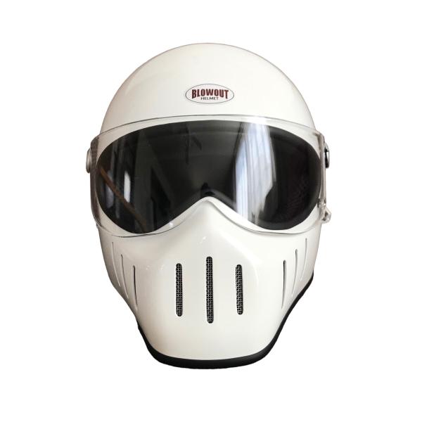 オリジナル Sork T3 Motoフルフェイスヘルメットすっきりした帽体です。内装、チークパッドは取り外し可能です。カラー４色展開　ホワイト、ブラック、シルバー、グレイがございます。注）細かな傷や塗装の仕上がりの悪いものも含まれていますの...