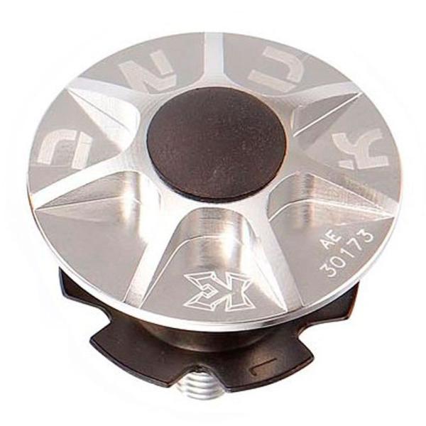 【商品概要】スーパーライトヘッドキャップ、ボルト、スターファングルナットが付属。材質:6061アルミニウム合金適合:1-1/8重量:N/A【商品説明】【商品詳細】ブランド：ケーシーエヌシー(KCNC)商品種別：スポーツ＆アウトドア商品名：ケ...