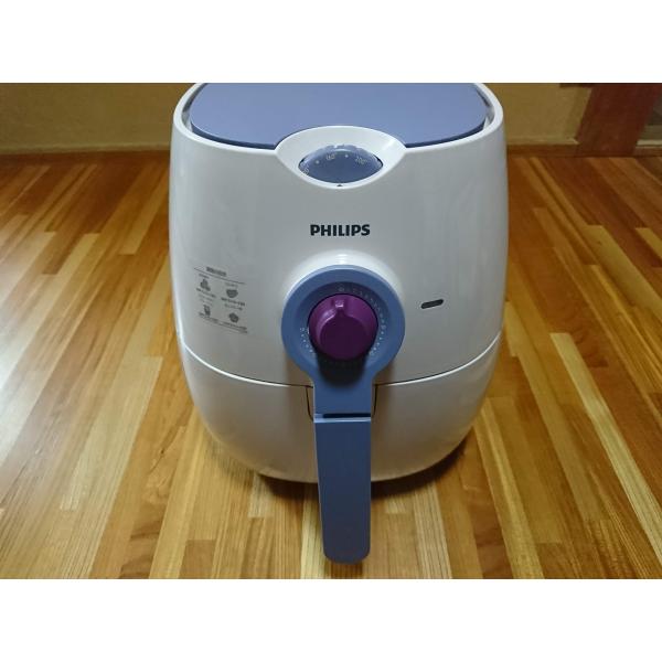 【商品概要】【商品説明】予熱したバスケットに食材を入れたら、食材にあわせた温度と調理時間を設定するだけのシンプル操作。 超高温の空気で包み込み、食材に含まれる水蒸気と油分を使って調理するので、油なしでもサクサクの揚げ物料理に仕上がります。限...