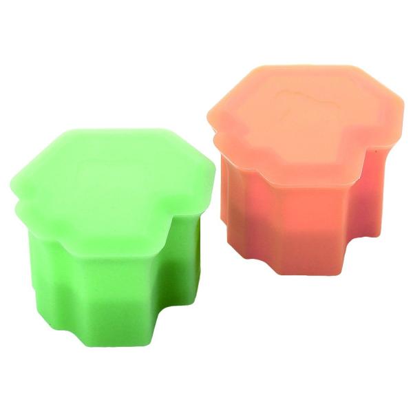 【商品概要】本体サイズ:直径8.2×7.8×6cm(出来上り氷サイズ/6.6×6.6×6cm)材質:シリコン原産国:日本2個組(アフリカゾウ・ゴリラ)【商品説明】【商品詳細】ブランド：Monos商品種別：製氷皿商品名：Monos 製氷器 家...