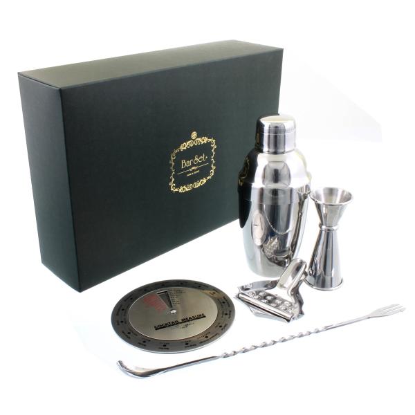 【商品概要】セット内容:カクテルシェイカー、メジャーカップ、バースプーン、末広型レモン絞り、カクテルメジャー、説明書、ギフトボックス素材:18-8ステンレス、ステンレス生産国:日本（新潟県燕市）容量:カクテルシェイカー(250ml)、メジャ...