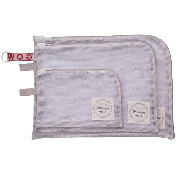 【商品概要】サイズ:S：24×17cm M：34×26cm L：40×30cm素材：ポリエステル生産国：中国包装形態：チャック式袋【商品説明】洗濯ネットとして衣類をそのまま洗える収納ポーチです。ファスナーがL字型なので服の出し入れも楽々です...