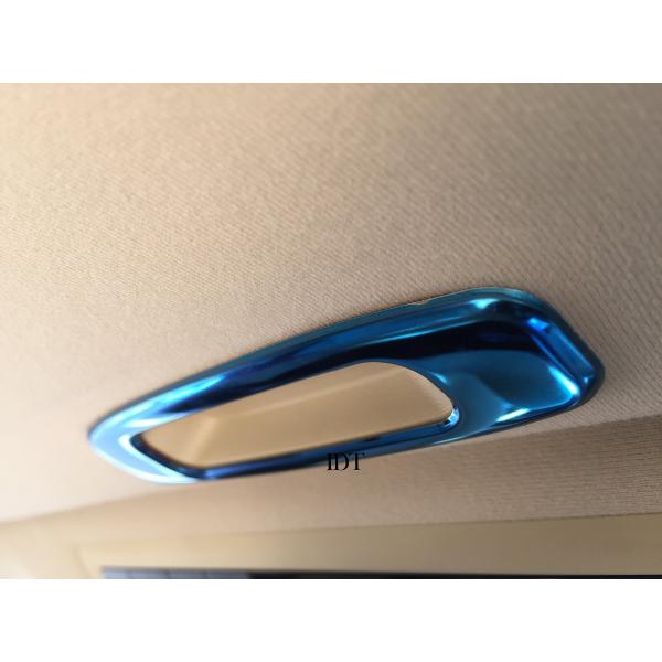 【商品概要】新しいカスタムパーツの登場！ミニウエス付きサンルーフハンドルカバー前後２ＰＣＳセット鏡面ブルーメッキ！簡単取り付け！内装のグレードアップに！簡単取り付け！両面テープ付き。【商品説明】□海外製品に付き商品や外箱に多少のスレ、傷、ば...