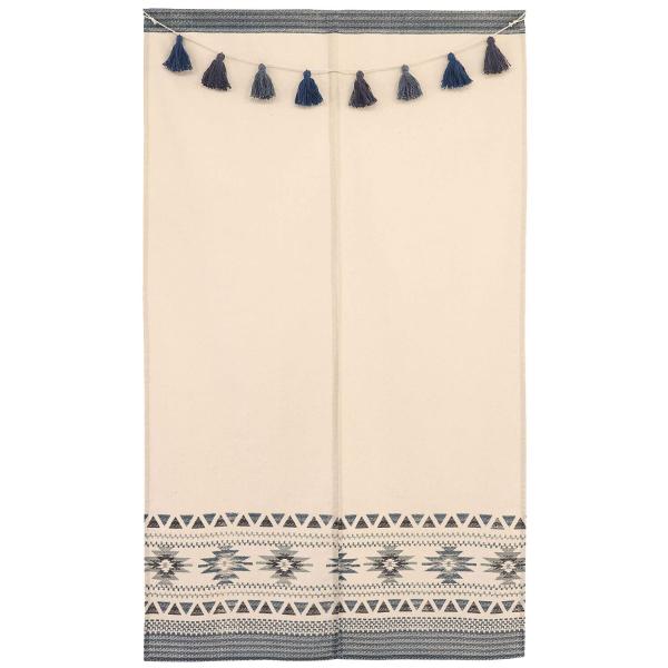 【商品概要】【サイズ】幅85cm x 丈150cm【カラー】ブルー 【組成】綿100% 【生産国】インド【デザイン】タッセルガーランドで遊び心をプラスしたネイティブ柄プリントの温かみのある暖簾。生地はナチュラルな生成り色なのでインテリアに馴...