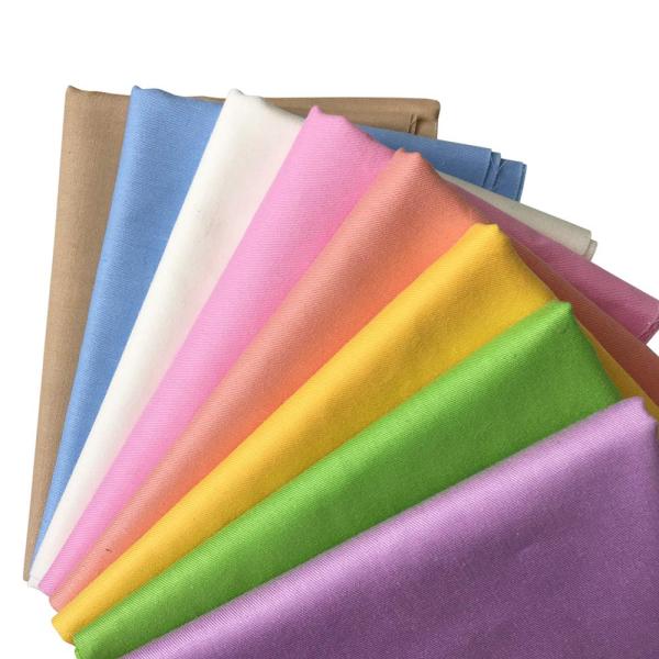 【商品概要】材質：棉100％。無地生地、明るい8色が揃っています。サイズ：56×46cm（22 x 18 インチ）0.5〜1cm誤差洗濯もOK！通気性 抗菌性 保温性 柔軟性 に富んでおります。(肌ざわり良い生地)特別にデザインされたカット...