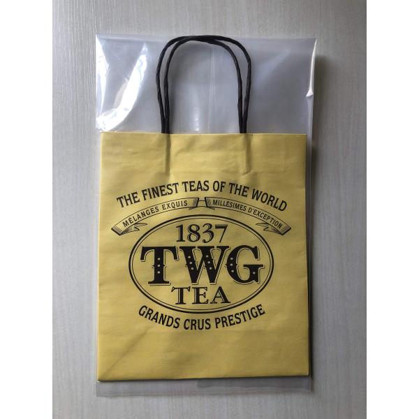 【商品概要】折り目の無い状態で配送致します。サイズ　縦27,5cm 横24cm　幅10cm【商品説明】【商品詳細】ブランド：TWG商品名：TWG 紙袋 ３枚製造元：TWG商品番号：JOGS-TWG04商品内容：縦2【当店からの連絡】
