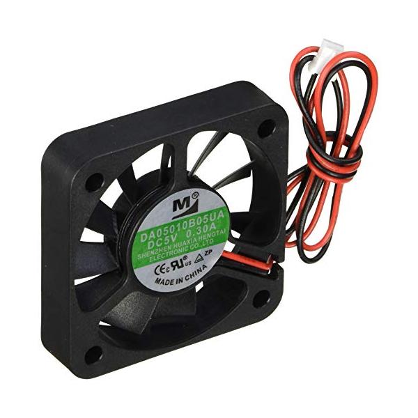 【商品概要】サイズ50×50×厚さ10mm。定格電圧5V。動作電圧範囲4.0〜5.5V。定格電流値0.23A、最大電流値0.30A。回転数6000rpm。風量12.50CFM。静圧3.81mmH2O。騒音値36.0db。軸受構造 2ボールベ...