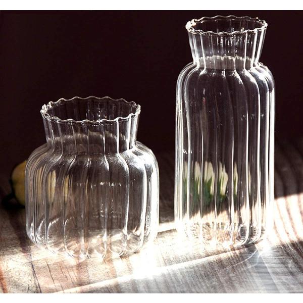 【商品概要】【商品説明】【商品詳細】ブランド：（若い若い）Young Young商品名：ガラスの花瓶 ミニ花器 一輪挿し 透明 - フラワーベース花器 ガラスベース ガラスボトル + 2つセット 水栽培 おしゃれ シンプル 生け花 造花アレ...