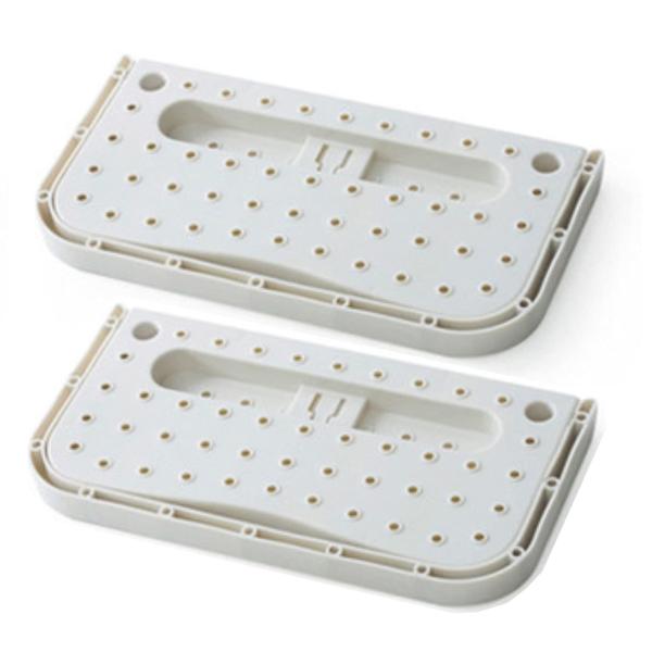 【商品概要】【折り畳み式省スペース】玄関やお風呂などのスリッパやシューズなどの履物を収納するためのラックです、壁に掛けて使用するので散乱しないばかりでく１５センチほどの隙間があれば収納できるので隙間のスペースも有効活用できます。壁掛け式なの...