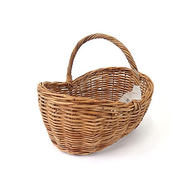 【商品概要】【すべて天然素材で作り上げたこだわりの逸品】ヨーロッパの蚤の市でみつけたような風合いと優しい印象に感じるボートバスケットです。皮つきラタンの味わいが大好きな方に是非おすすめのアイテムです。【ワンハンドル型で持ちやすい】ピクニック...
