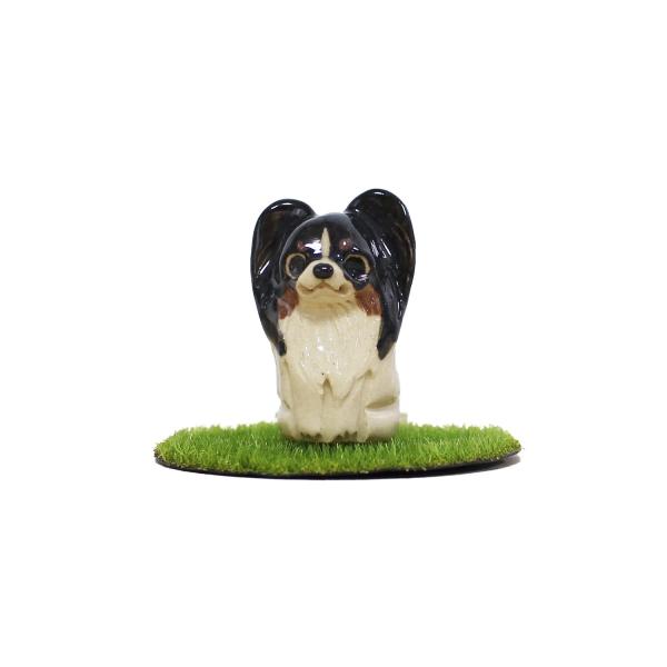 【商品概要】あの子のかたちの手元供養用遺骨入れ。ミックス、雑種にもおすすめのデザインです。一つ一つ職人の手作りで製作しております。あたたかな、ほっこりする表情でかわいい分骨入れです。ご自宅の仏壇などに可愛く飾ってください。遺骨入れ本体：W3...