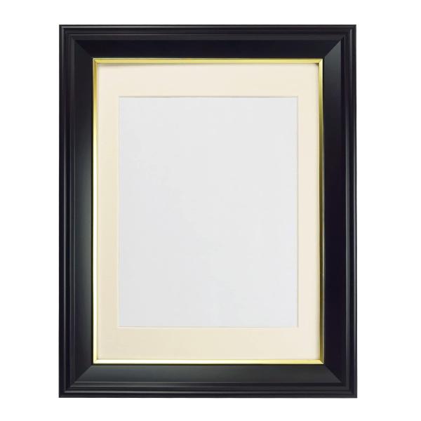 【商品概要】本体:樹脂製 面材:無反射樹脂外寸:370×460mm　内寸:290×380mm重量:1,000gマット1枚付[四切判窓寸]230×280mm壁掛け用金具、縦のみ・掛けのみ【商品説明】説明額の内側に金線が入ったベーシックな肖像額...