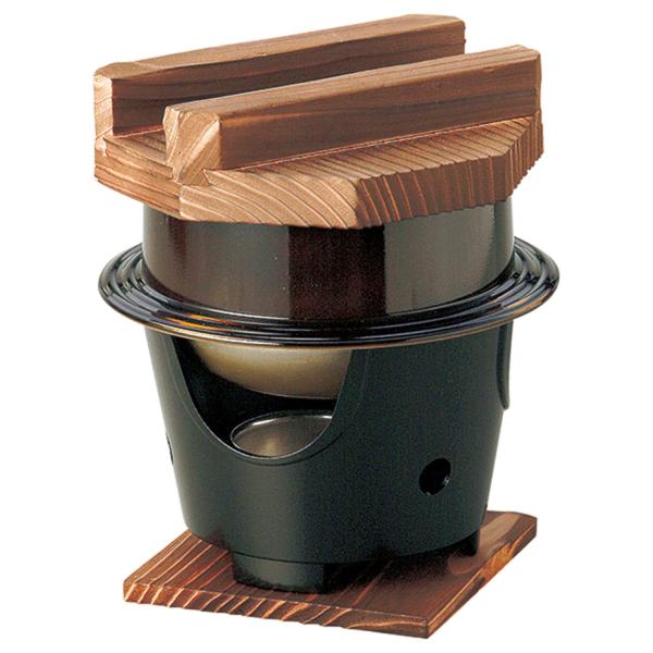 【商品概要】サイズ：15.5×15.5×17cm本体重量：1050ｇ素材：アルミ製(フッ素加工)生産国：日本容量：0.7〜0.8合(600cc)鋳物産業として４００年の歴史がある、富山県高岡市で造られる金属食器錆びにくく、耐食性が高いアルミ...