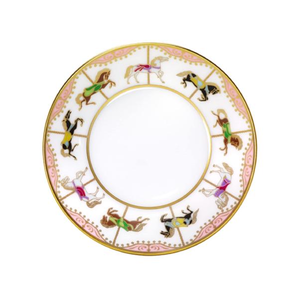 【商品概要】材質：硬質磁器直径：約10.5cm、高さ：約2cm生産国：日本大倉陶園について：「良きが上にも良きものを」を理念に1919年に創立し、以来現在に至るまでものづくりの心と伝統の技を受け継ぎ、最高品質の磁器を作り続けています。大倉陶...