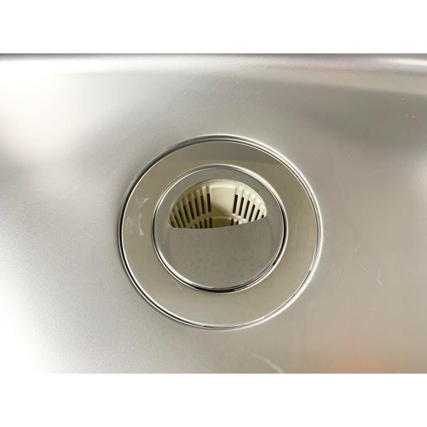 【商品概要】ヌメリを抑制します抗菌めっき加工（日本で抗菌めっき加工）をしました排水口カバー（ふた）です。素材はステンレス（SUS304）です。小型シンクや業務用のシンクに使用出来ます。（サイズはご確認ください。）板厚も十分にあり、しっかりし...