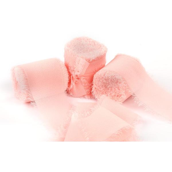 【商品概要】素材 : ポリエステル種類 : シフォン・リボン販売単位 : 幅4cm×約4.5M×3巻【Joycrosso】良質のほつれたエッジシフォンリボンの質感で作られ、柔らかく快適な表面で、シルクのような手触りです。最も柔らかなエッジと...