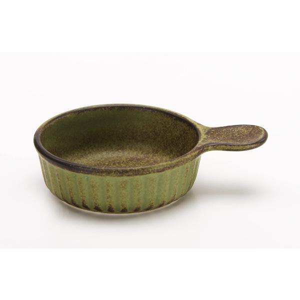 【商品概要】サイズ:幅15X奥行11X高さ3.8ｃm素材:陶器生産国:日本容量:220cc※IH(IHヒーターおよびIHグリル等)非対応【商品説明】【商品詳細】ブランド：カネセ商品種別：ホーム＆キッチン商品名：耐熱皿 アヒージョ よもぎ G...