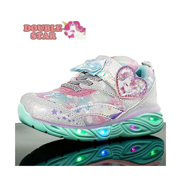 ふんわり夢かわいい「DOUBLE STAR ダブルスター キッズ ユニコーン スニーカーが登場♪ ホワイトカラーにユニコーンのデザインが施されていて、まるで魔法の世界にいるみたい！軽量設計で歩きやすく、通気性の良いメッシュ素材を使用している...