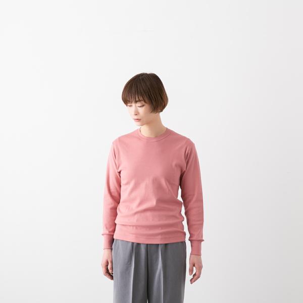上質な着心地が魅力の、gicipiのロングスリーブカットソー“URANIO”。ベーシックに着やすいシルエットで、どんなスタイルにもしっくり馴染みます。伸縮性に優れたコットンフライス生地が体の動きにやさしくフィットし、窮屈感のない快適な着心地...