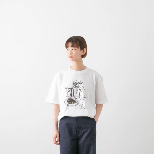 毎年人気の、香川在住アーティスト・イワサトミキさんと〈HARVESTY〉によるコラボTシャツが今年も登場。愛嬌のあるイラストが、大人のカジュアルにほどよい抜け感をプラスしてくれます。ゆとりのあるシルエットで、1枚でもサマになりるバランス。脇...