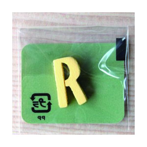 ペットプレート作成用の木製文字です。全て手作りをしております。（3個からの発注となります） ペットプレート用の文字です。手作りしております。