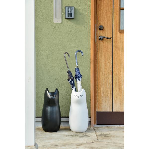 商品名：猫 傘たて商品番号：CLY-12素　材：陶器サイズ：約W19×D19×H45(cm)重　量：3.5(kg)機　能：内側に濡れ防止コーティング原産地：ベトナム注意事項：※BRは着色をしていません。焼き物の為、色味には個体差があります。...