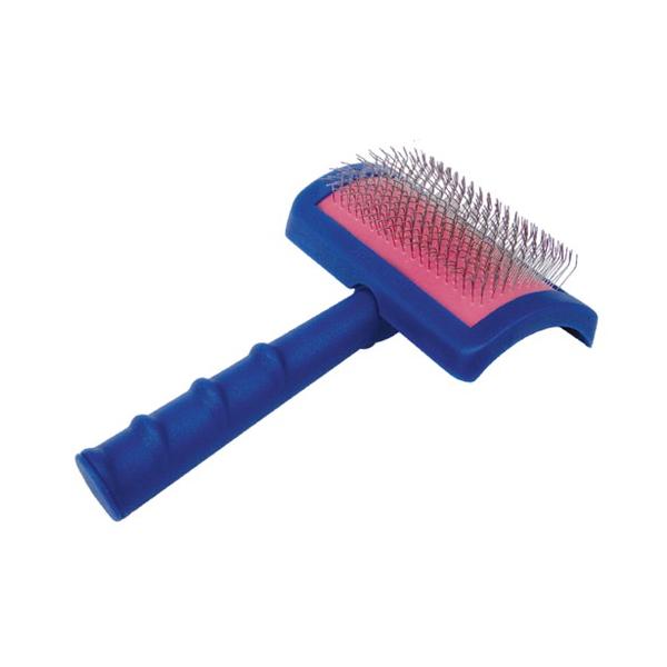 プロ用のスリッカーブラシ・プロも驚く効率がよく、使いやすさ抜群のスリッカーブラシです。・軽量で、グリップ付きの長い持ち手は持ちやすく、手と手首にかかる負担と疲れを軽減します。・ピンも長めなので、アンダーコートにもしっかり届き、毛量が多く、届...