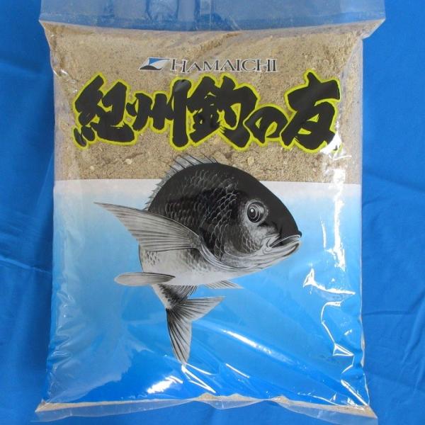 米ぬかをベースに、砂・麦類・オキアミ・粗挽きさなぎを配合して仕上げたドライタイプ。※ウェットタイプもあります。内容量：約5kg