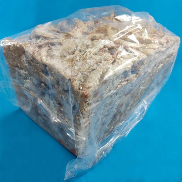 カットに伴う断面あり。※釣り餌です。食品ではございません。内容量：約3.5kg