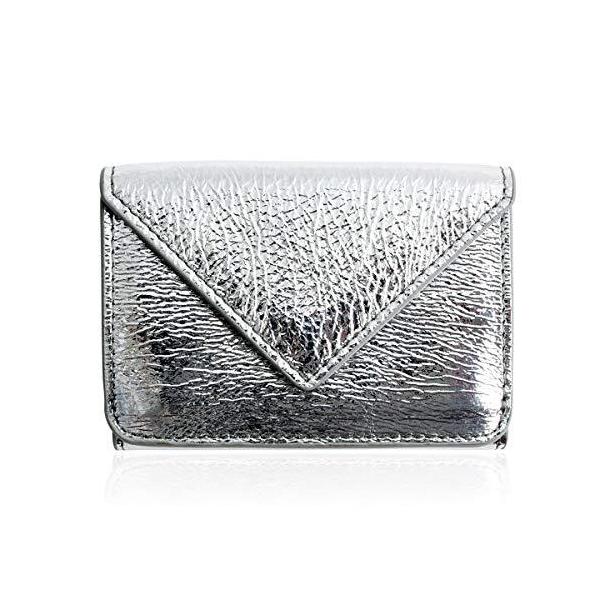 ■商品詳細 こんなに小さいのに全部入る♪ "時代"の優秀ミニ財布 十分な収納力とコンパクトさを両立 無駄のない三つ折り設計にボタン型の小銭入れの組み合わせ。 カードも本当に必要なものだけを6枚選んで収納。■「シックな大人の素材感」と「光の反...