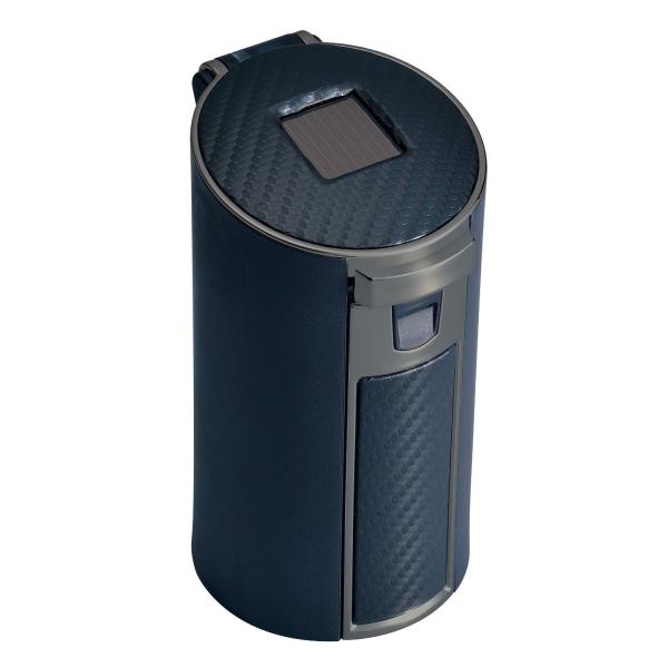 【商品概要】【ソーラー充電タイプのブルーLED付きワンプッシュ灰皿】国内大手カー用品メーカー「セイワ(SEIWA)」から登場。カーボン仕様の高機能灰皿。電池交換不要のソーラー充電タイプです。底フタの誤作動を防ぐ安全ロック機構付きです。材質・...