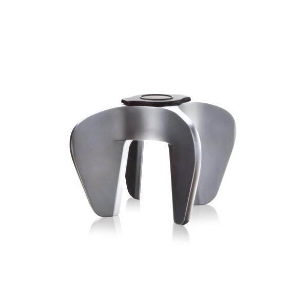 【商品概要】【簡単・安全】4つ脚の形状により、コルクをしっかりホールドするので、簡単で安全にコルクを抜くことができます。シャンパンオープナーをコルクの上から押し込んでしっかりホールドし、左右にひねりながらゆっくりと回し ていくだけで、コルク...