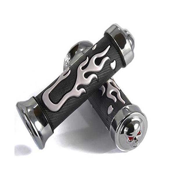 【商品概要】ガイコツのバーエンド！感触抜群のカスタムグリップ！グリップ部もファイヤーパターンでカッコイイ！ガイコツ部：メッキ　グリップパーツ：ラバー製汎用φ25.4mm対応【商品説明】・感触良し！ ガイコツ！ バイク グリップ<br&...